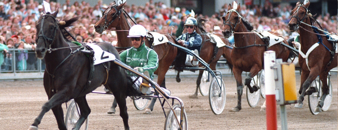 1990 MACK LOBELL - Elitloppet